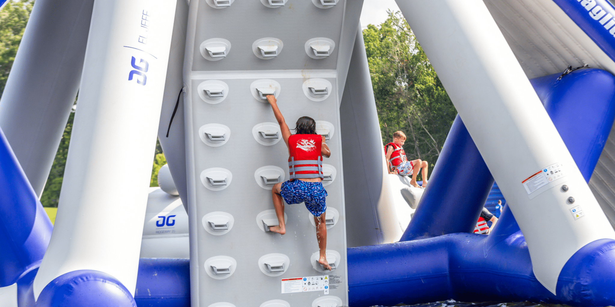 ANGUSalive Aquapark • ANGUSalive